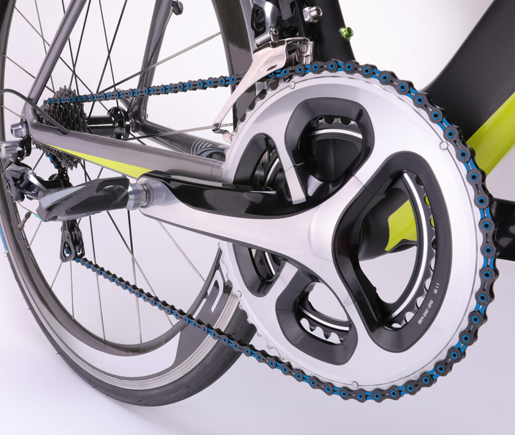 KMC DLC 11 Speed Chain, Black, Black/Red - Uccello Cycles